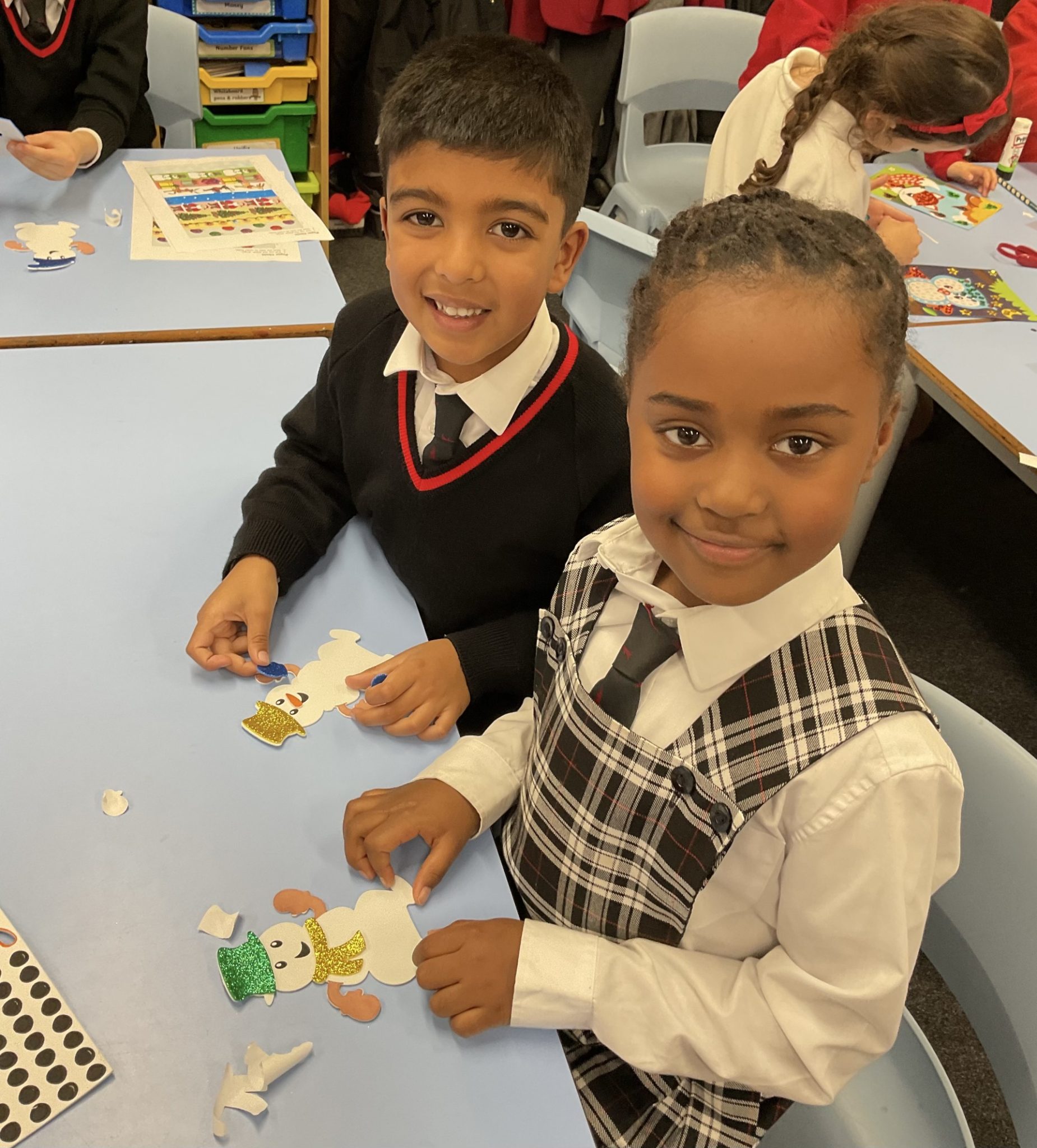 Christmassy Creative Craft club - Copthorne Prep